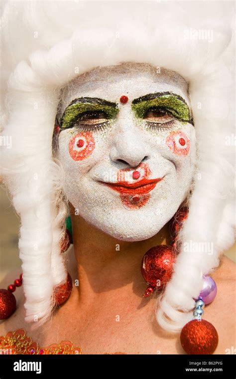Gay Cross Dresser Hi Res Stock Photography And Images Alamy