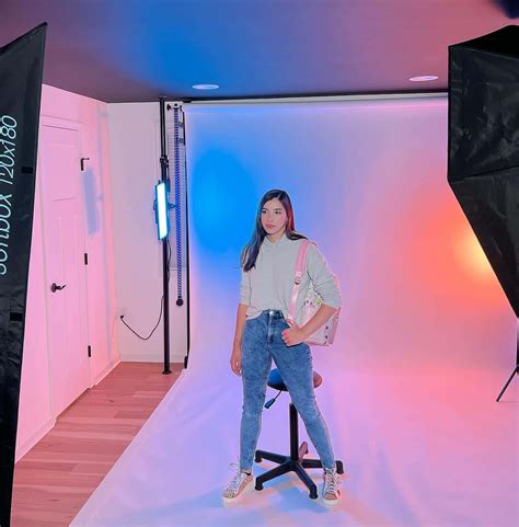 100 Moriah Elizabeth Wallpaper