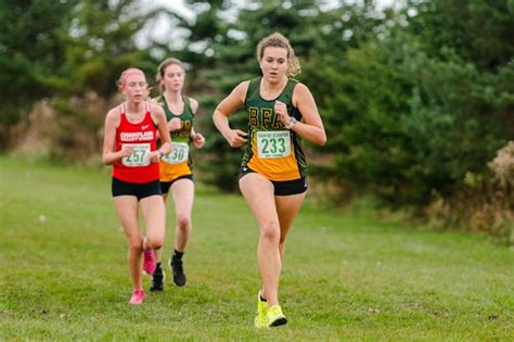 Athletes Of The Week Lauren Kate Garceau And Ruby Dasaro Lead Baf St Albans Girls Team At