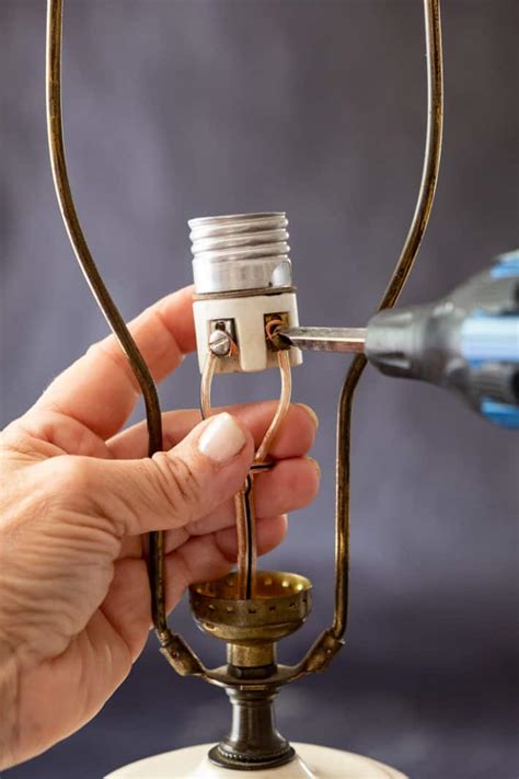 How To Rewire A Lamp The Art Of Doing Stuff How To Rewire A Lamp The Art Of Doing Stuff