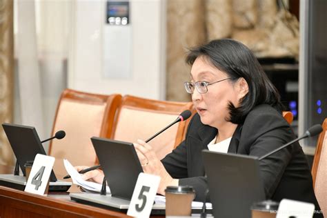 ХЗБХ Улсын дээд шүүхийн шүүгчид нэр дэвшигчийг танилцууллаа