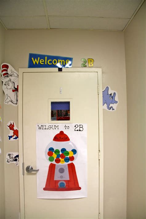 Sweet Seconds Teacher Tuesday ~ Classroom Themes