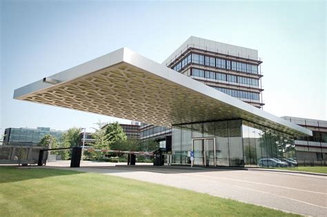 Entrances From Around The World Structurae