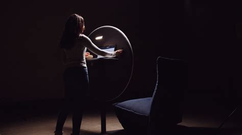 Luna Hybrid Lounger Core77