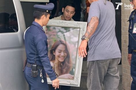 ประมวลภาพครอบครัวเคลื่อนร่าง น้ำตาล เดอะสตาร์ สุดอาลัย