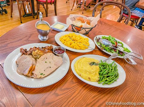 Everywhere You Can Find Thanksgiving Food In Disney World The Disney