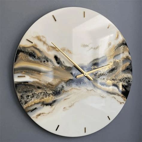 Epoxy Abstract Clock 03 Aura Glow Interio