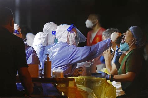 上海新增1例本地确诊病例 小区居民连夜核酸检测 搜狐大视野 搜狐新闻 上海新增1例本地确诊病例 小区居民连夜核酸检测 搜狐大视野 搜狐新闻