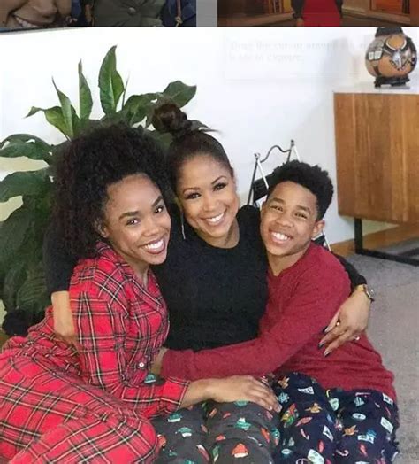 Who Is Val Warner Husband Bio Disclose Married Age Salary