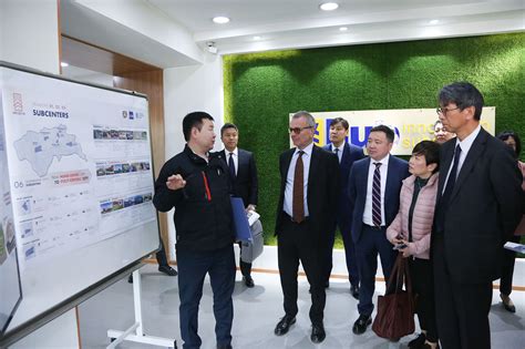 Азийн хөгжлийн банкны ТУЗ ийн гишүүд дэд төвүүдийн ажлын явцтай танилцлаа