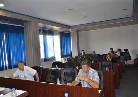Одржана пета редовна седница одбора за политику и финансије Општина Грачаница