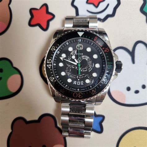 정품 풀박스 구찌 다이브 킹스네이크 실버메탈 시계 세컨웨어