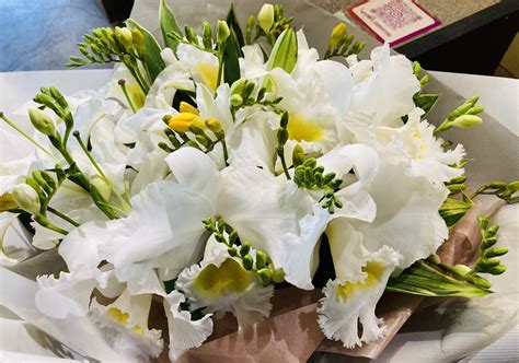 Flower Carpenters