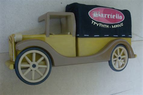 ΞΥΛΙΝΕΣ ΚΑΤΑΣΚΕΥΕΣ ΧΕΙΡΟΠΟΙΗΤΕΣ Μαρτίου 2013