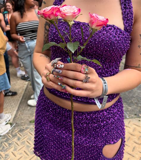 Lazy Violet Iamlazyviolet • Instagram Photos And Videos