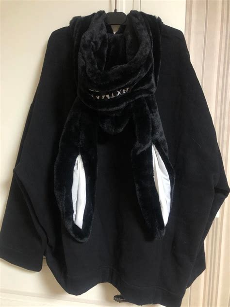 토끼 블랙 후드티 헬로마켓