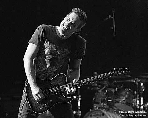 Jonny Lang Transcends Blues Cliches On Signs Album Review Glide