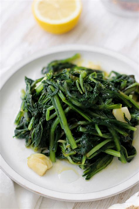 Dandelion Greens Recipe Dandelion Salad With Pecorino And Lemon