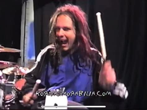 Jon Davis Being Silly Jonathan Davis Korn Nu Metal