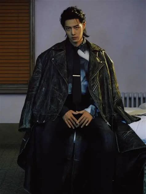 6 Eksplorasi Gaya Aktor China Xiao Zhan Yang Jadi Salah Satu Pria Tertampan Di Dunia Photo