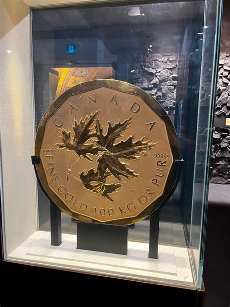 My Small One Coin Stack R Gold