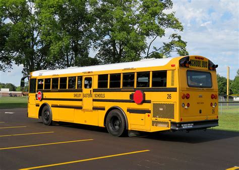 2006 Thomas Hdx 2006 Thomas Hdx Crownbus32 Flickr
