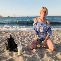 Nika Moon Студентка в уч заведении Emcn Linkedin