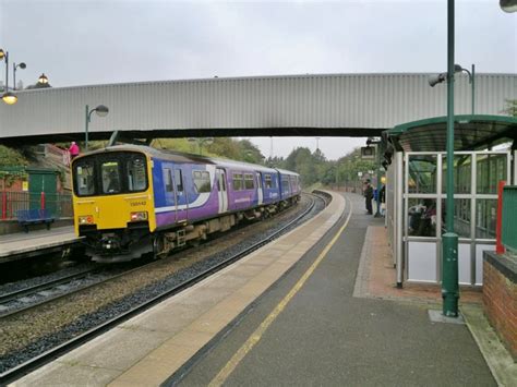 Railway Photo Class 150 Dmu 6x4 Meadowhall Station Platforms 3 And 4