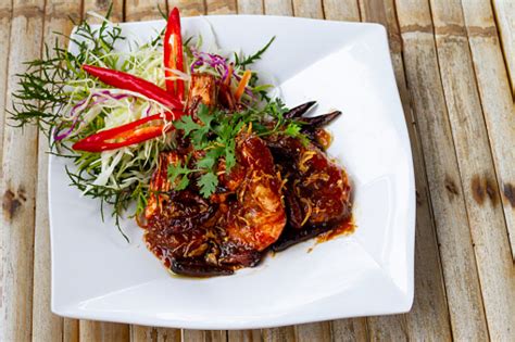 해산물콩 Sacue 마 캄 달 콤 하 고 매운 타 마리 Ic 소스에서 Prowns 튀김 태국의 전통 태국 요리 가리비에 대한 스톡 사진 및 기타 이미지 Istock