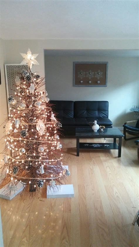 15 Hermosas Ideas De Árboles De Navidad Hechos Con Ramas