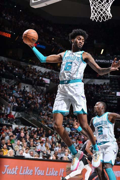 Hornets Vs Spurs Gallery 101922 Photo Gallery
