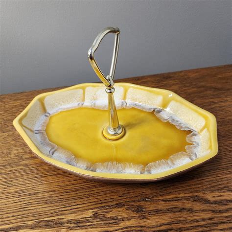 Mcm California Pottery Sequoia Ware Vtg Candy Nut Dish Handle Yellow