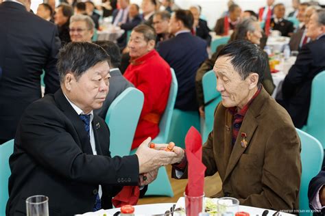 УИХ ын дарга Д Амарбаясгалан Ардын Их Хурлын депутатуудыг хүлээн авч хүндэтгэл үзүүлжээ Isee Mn