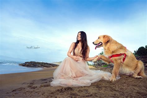 එයා උපන්දිනය සැමරුවේ කැමතිම කෙනා එක්ක ලු සුරූපී තරුණියක් බල්ලෙක් එක්ක මුහුදු වෙරළේ ගත්ත