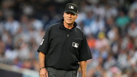 Scorned Umpire Ángel Hernández Retires He Unsuccessfully Sued Mlb For Racial Discrimination