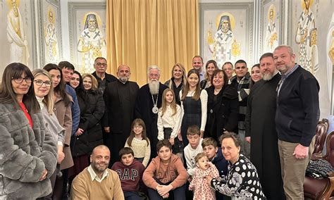 Η κοπή της Αγιοβασιλόπιττας στο Γραφείο του Οικουμενικού Πατριαρχείου στην Αθήνα Φως Φαναρίου