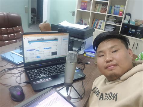 Маргааш ЭЕШ өгөх гэж R3 Математикийн сургалтын төв