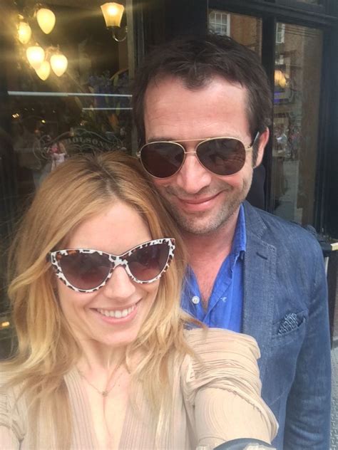 Sienna Miller Leaks 33 Photos The Fappening News