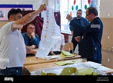 Istanbul Turkey May A Voting Assistance Officer Shows A