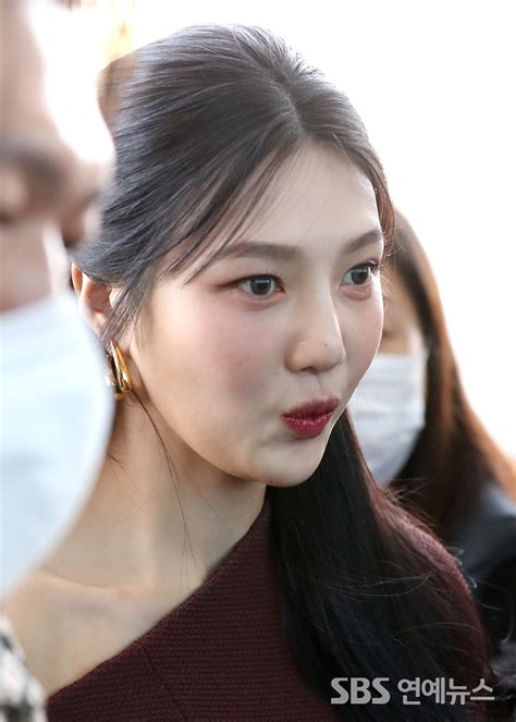 E포토 레드벨벳 조이 클로즈업을 부르는 미모