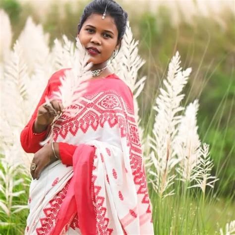 Sona Kerketta Butki😁 Sona95232 • Threads Say More