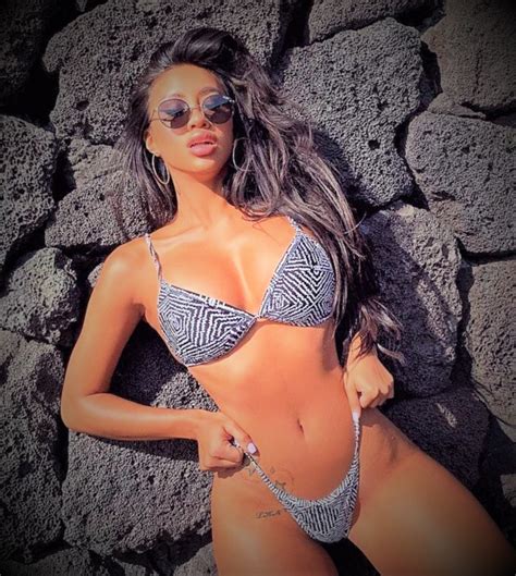 Beautiful Brazilian Women Dating Beautiful Women