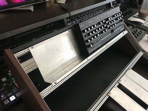 Building A Diy Eurorack Modular Synth Case Part 5 The Finish And