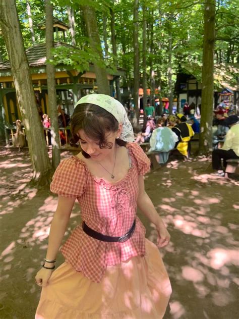 Ren Faire 𓏲 ࣪₊♡𓂃 Ava Christie Renaissance Fair Outfit Medieval Dress