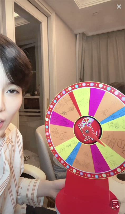 比心兔兔换小白兔 几千人观看也不亏 就是小了点 ＃抖音 ＃露点 抖音露点 Cao27280