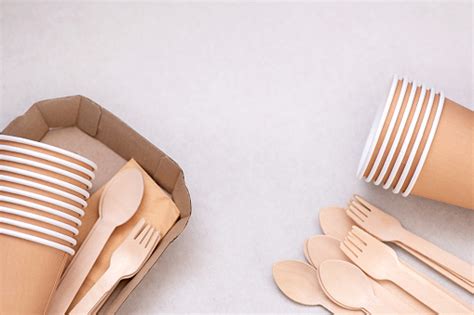 길거리 음식 용 종이 포장 컵 숟가락 포크 용기 및 종이 냅킨 재활용에 대한 스톡 사진 및 기타 이미지 재활용 0명 갈색 Istock