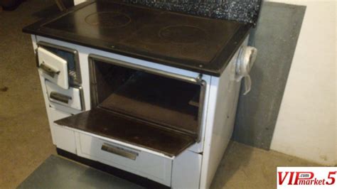 Се продава шпорет на дрва