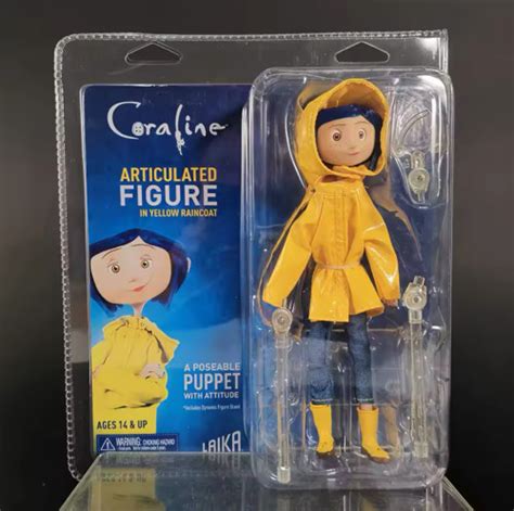 Action Figure Coraline Versão Com Capa De Chuva Coraline Movie