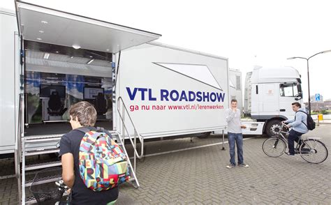 B2b Roadshow Truck Exhibition Unit United Kingdom And Europe Event