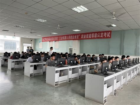 【武职培训】武汉市职业技能等级认定“工业机器人系统运维员”考证在武汉职业技术学院进行